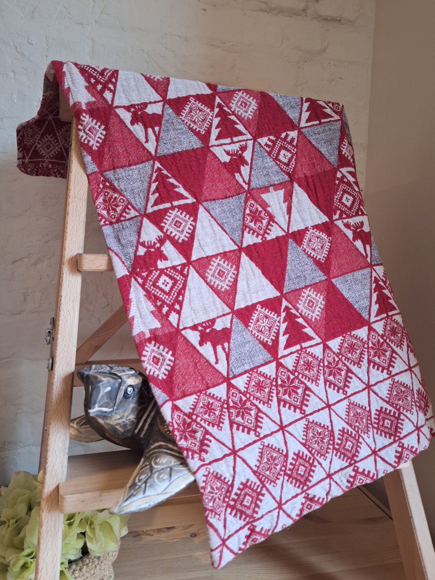 Льняное полотенце для ванной Лоси Красное, умягченное полотенце 55х80 см.