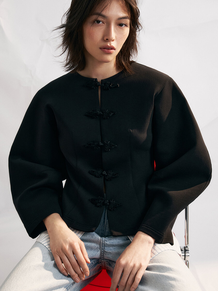 Толстовка приталенный с объемными рукавами