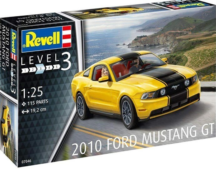07046 Revell Автомобиль 2010 Ford Mustang GT 1/25