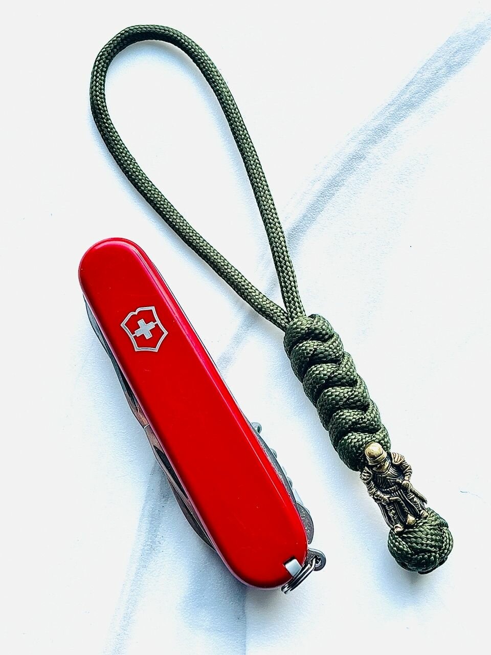 Темляк брелок для ножа "Рыцарь"