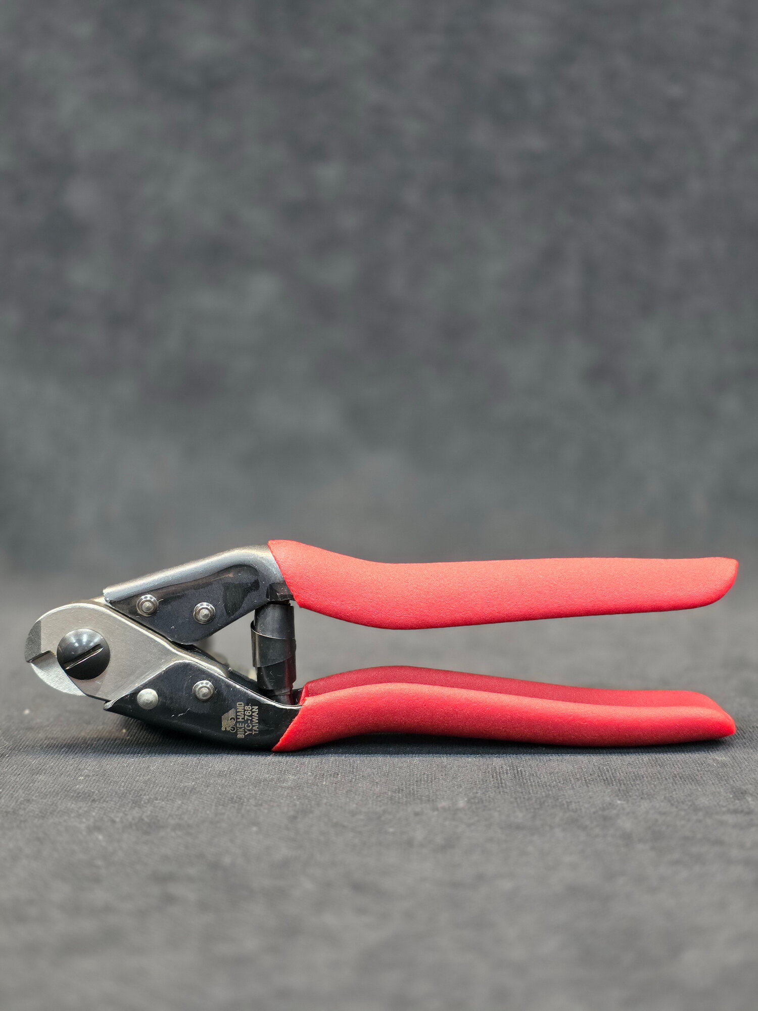 Кусачки для тросов и рубашек BikeHand YC-768, профессиональные, стальной сплав