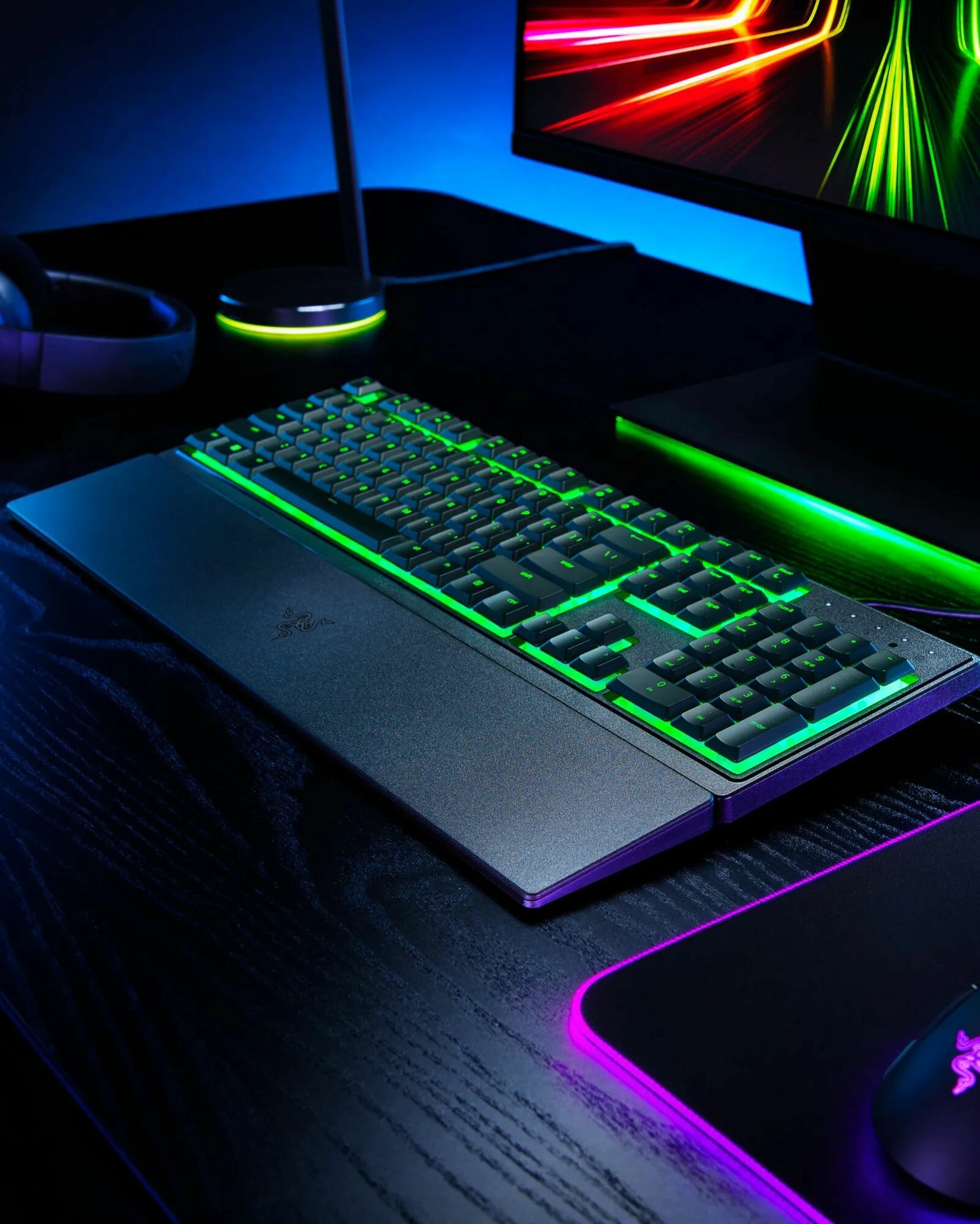 Razer Ornata V3 X Проводная мембранная игровая клавиатура, русская раскладка, черная