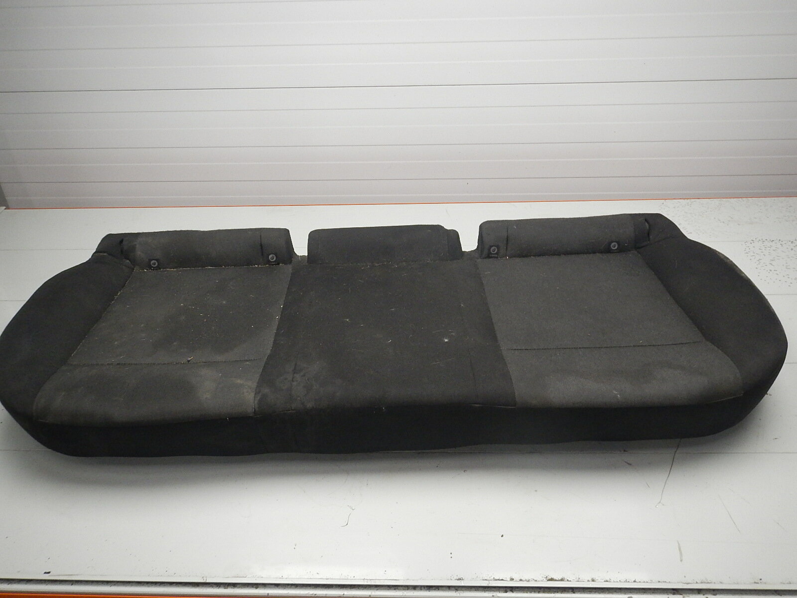 Б/У Сиденье заднее (диван), Skoda (Шкода)-RAPID (12-) SKODA Rapid (12-) Грязное. 621178 VAG арт. 60U885375