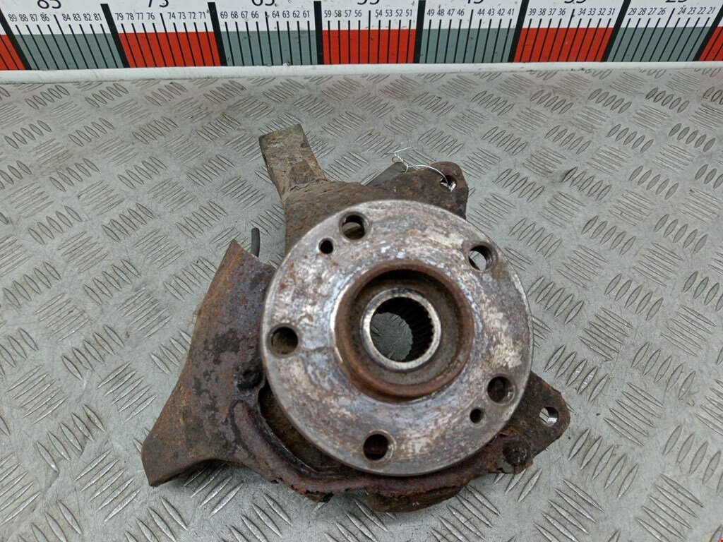 Ступица (кулак цапфа) передняя правая Renault Espace 3 8200264435 арт. 2199777