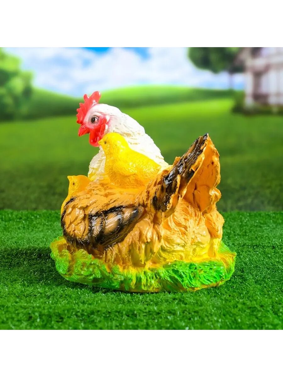 Красочная садовая фигура Курица с цыплятами