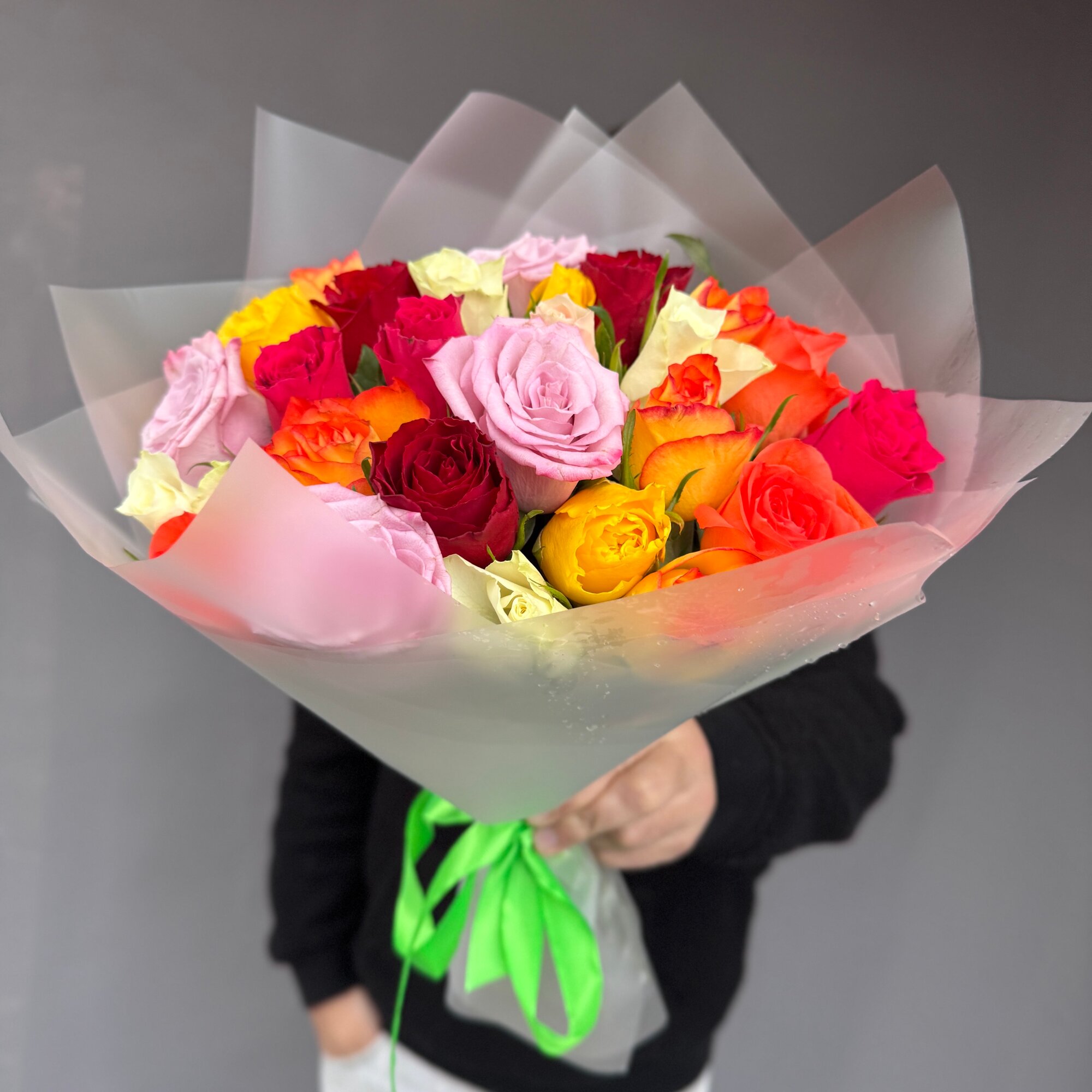 Розы Кения 25 шт (на фото 24шт) Микс 38 см, обновленная упаковка арт. 02311739