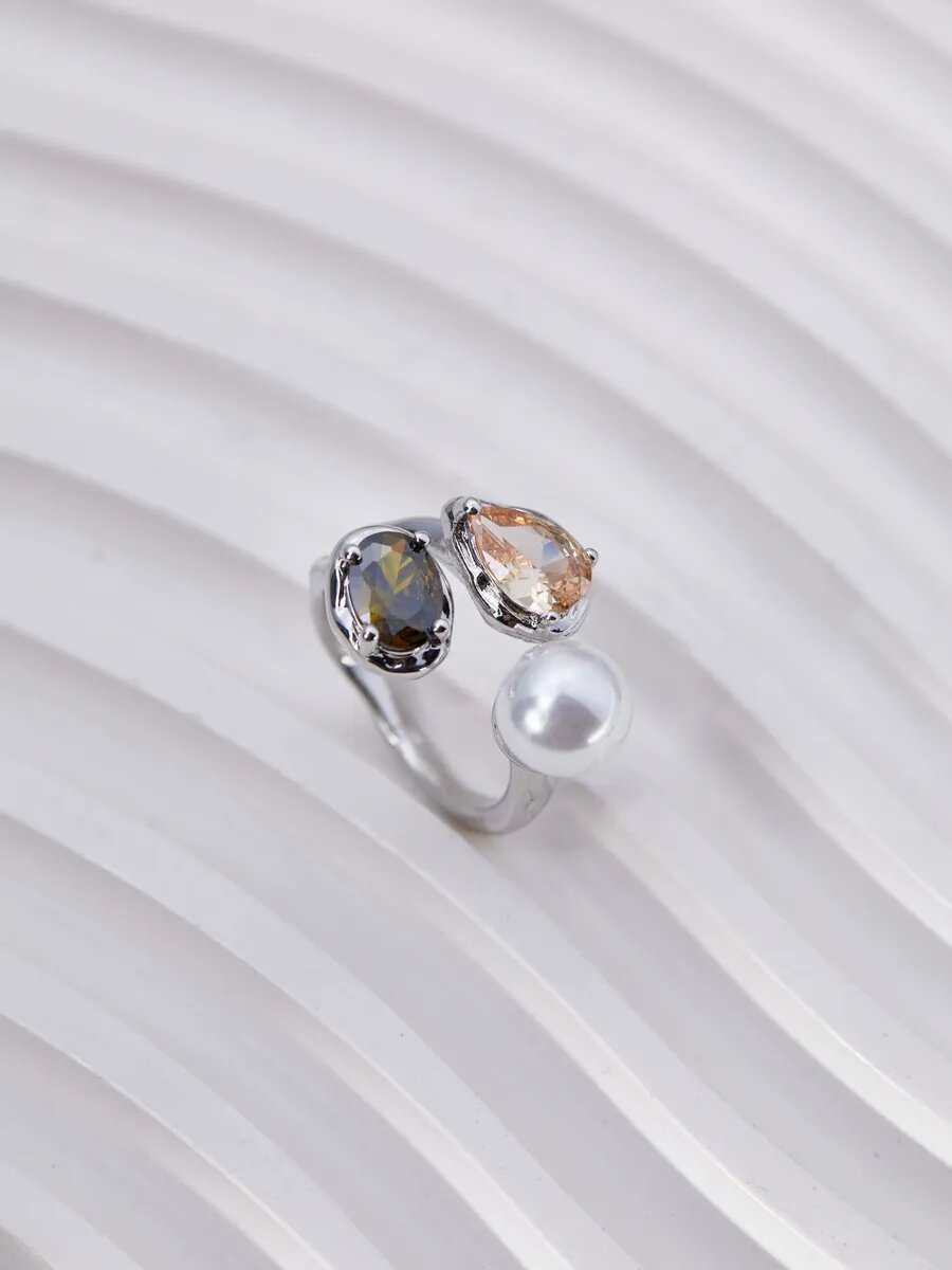 Кольцо, циркон, кристаллы Swarovski