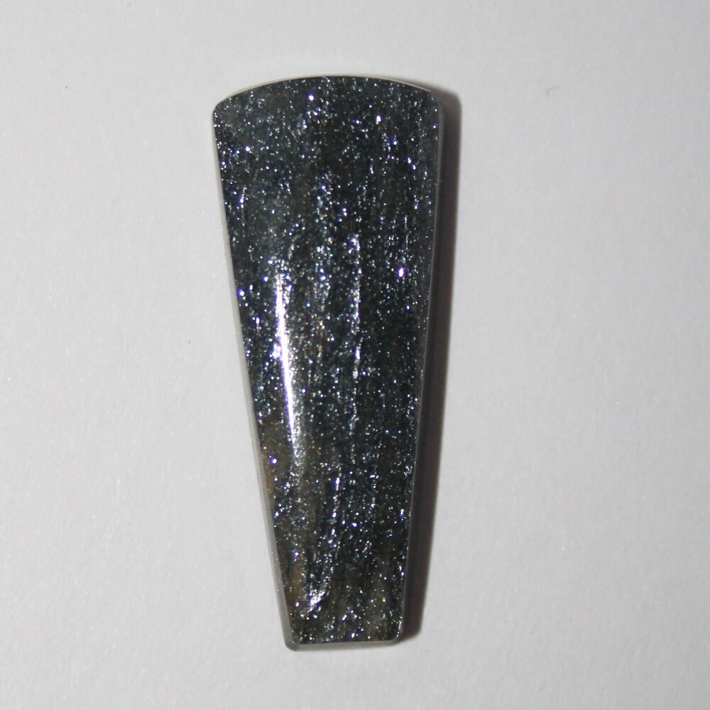 Уткинит, чёрный авантюрин кабошон, 28х11х3 мм, Урал, «True Stones»