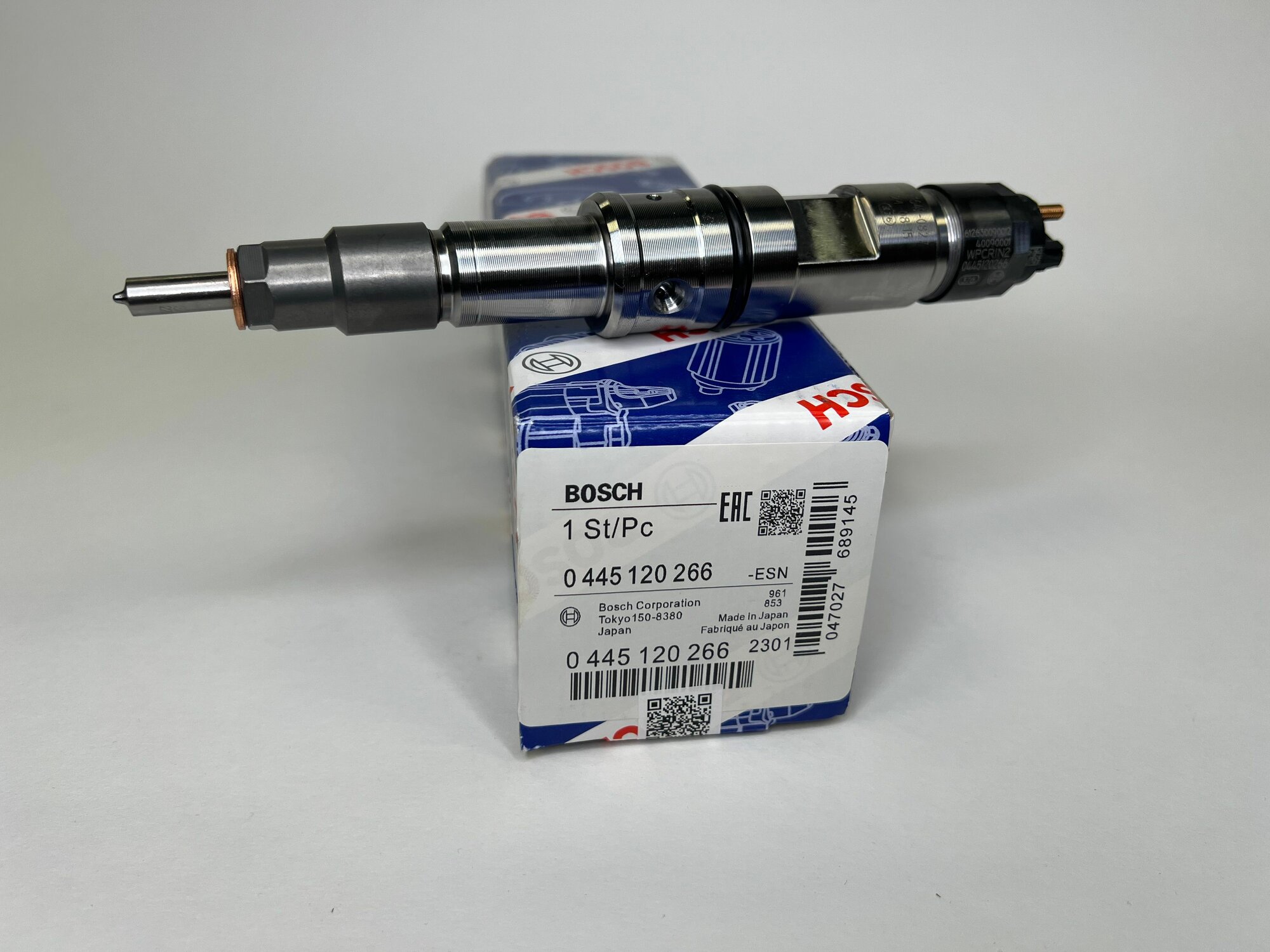 Форсунка топливная Bosch 0445120266