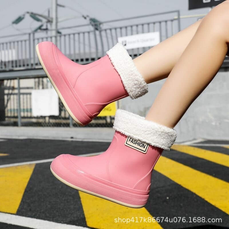 Женские модные новые водонепроницаемые сапоги на шнурке, нескользящая обувь для ходьбы по воде, подходящая для ношения на открытом воздухе, резиновая обувь для студентов, теплые водные сапоги с флисовой подкладкой.