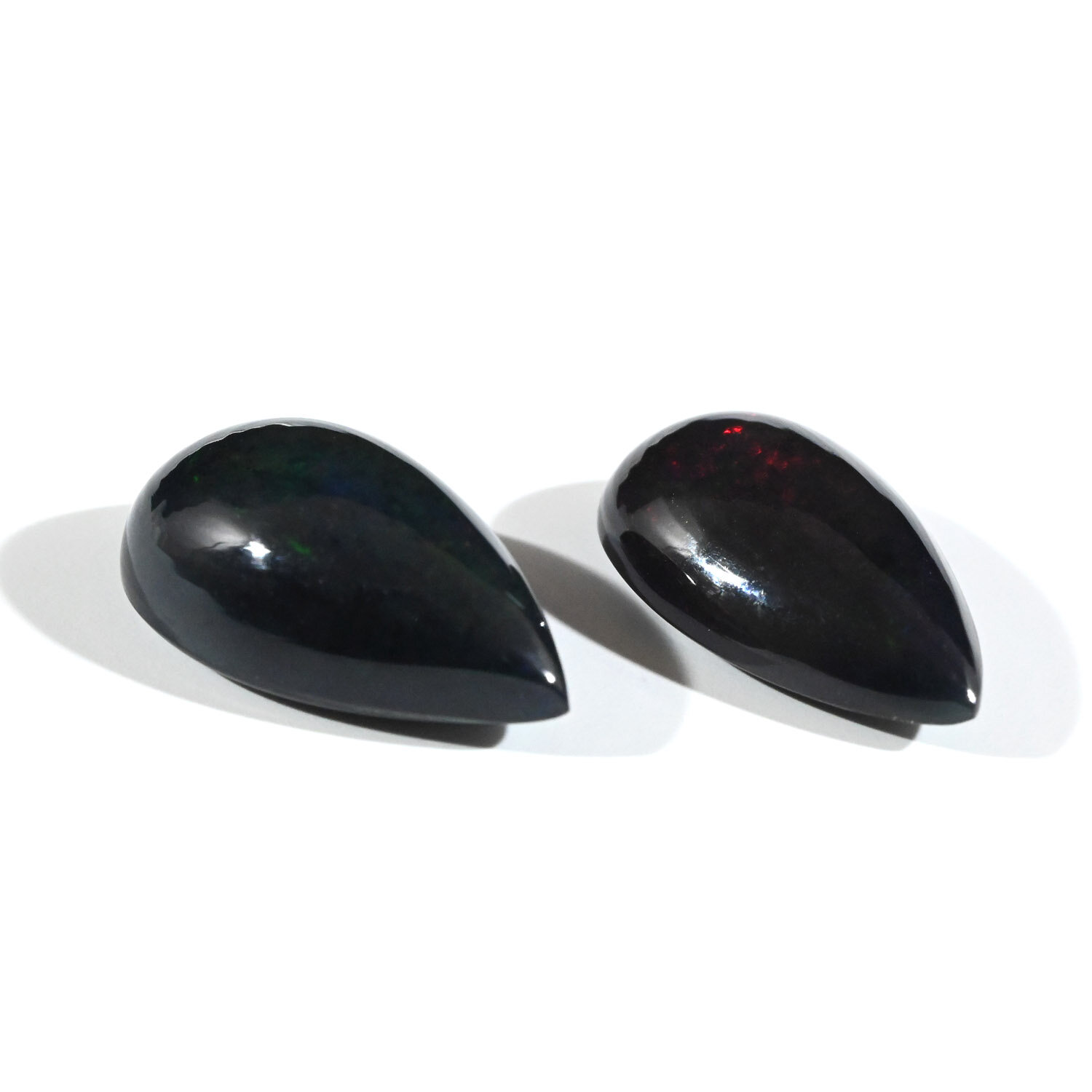 Кабошон из опала черного капля 9*14мм