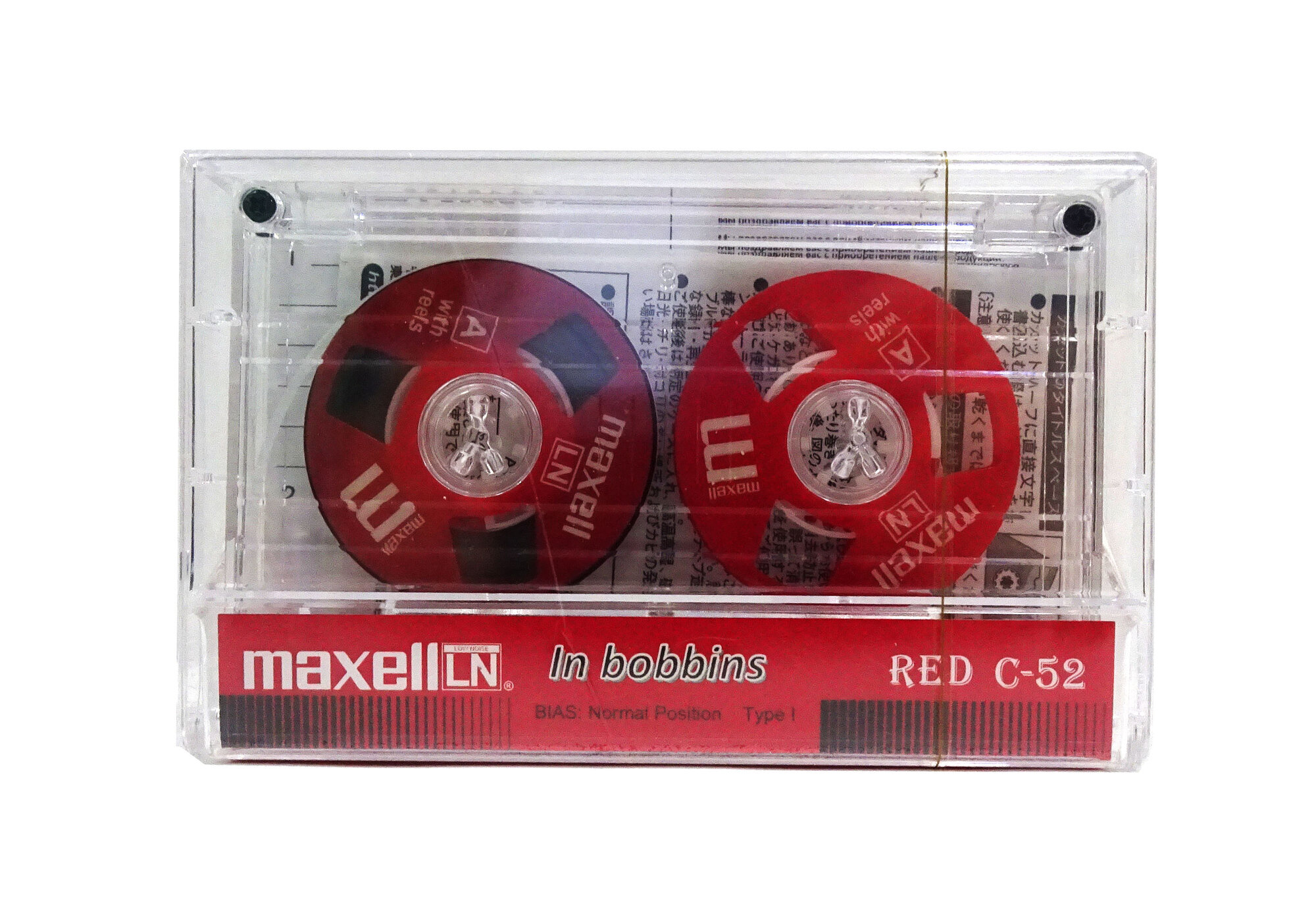 Аудиокассета "maxell LN" c красными катушками
