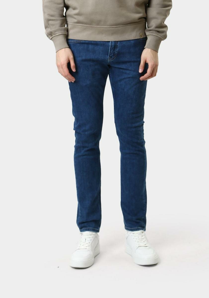 Джинсы классические 
