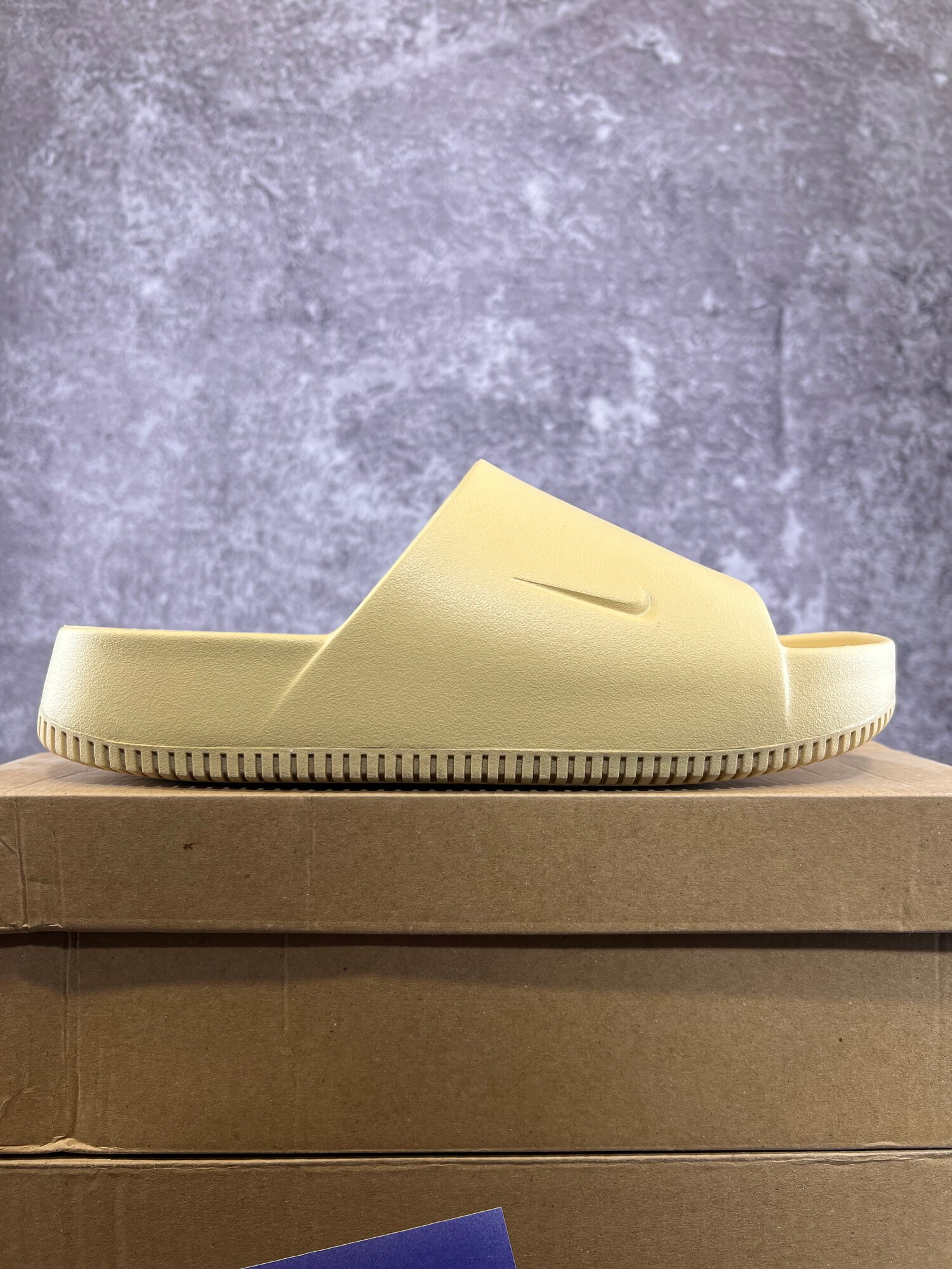 Шлёпанцы NIKE CALM SLIDE SESAME