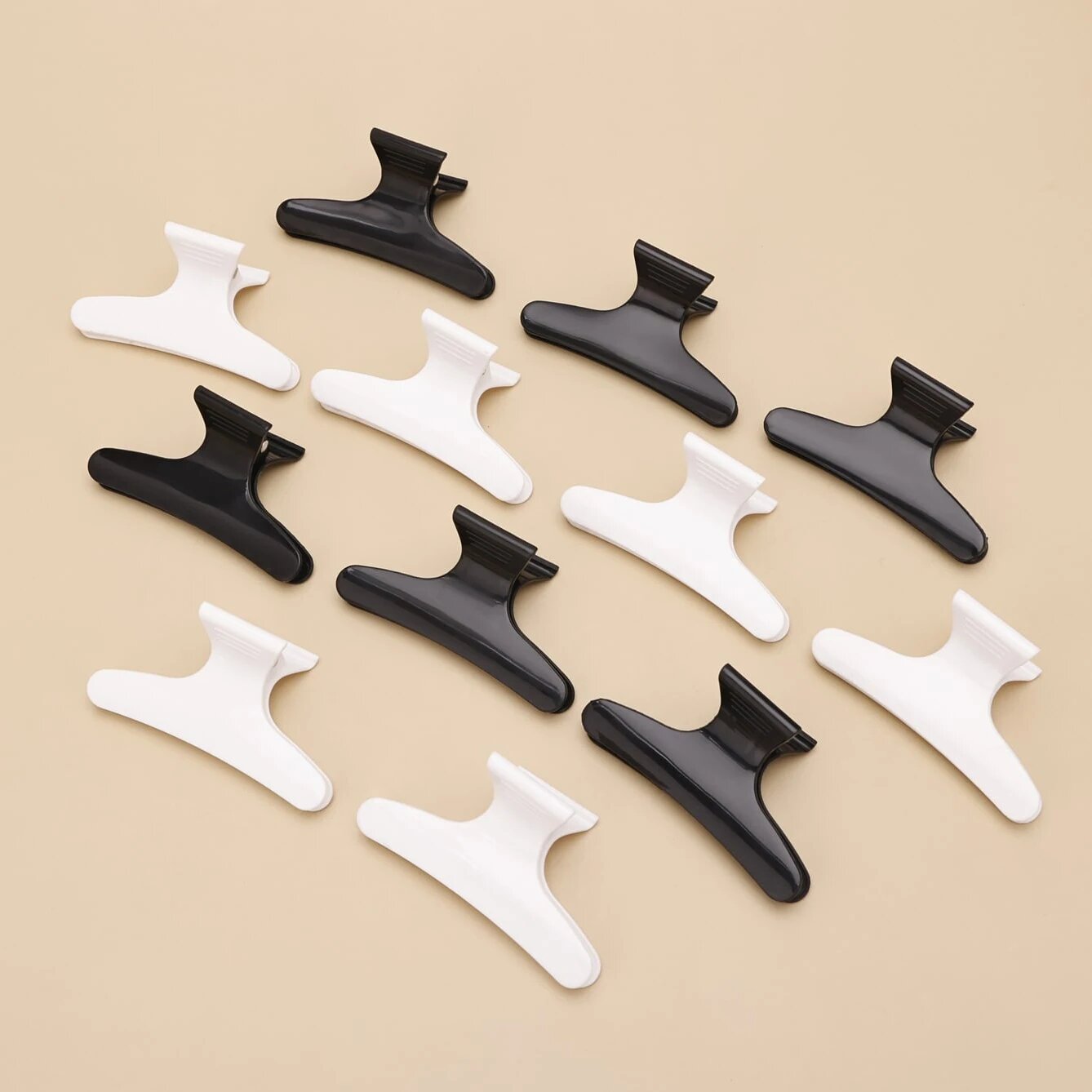 Заколки для волос пластиковые белые и черные, 12 шт, mix color