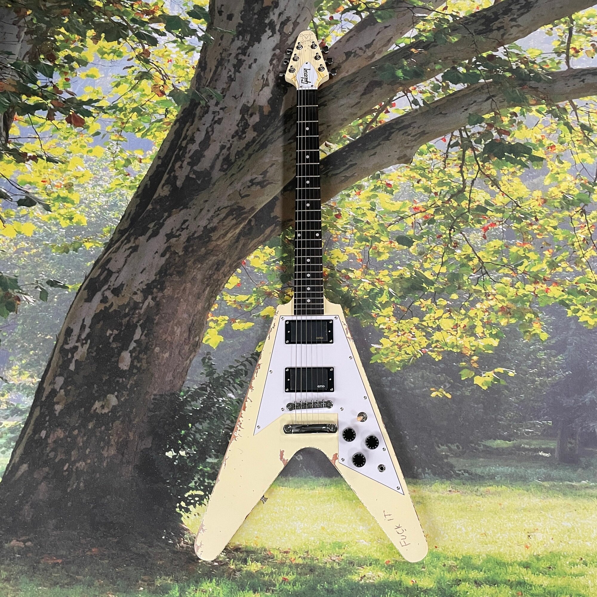 Электрогитара Электроакустическая Flying V 6-струнная 6-струнная