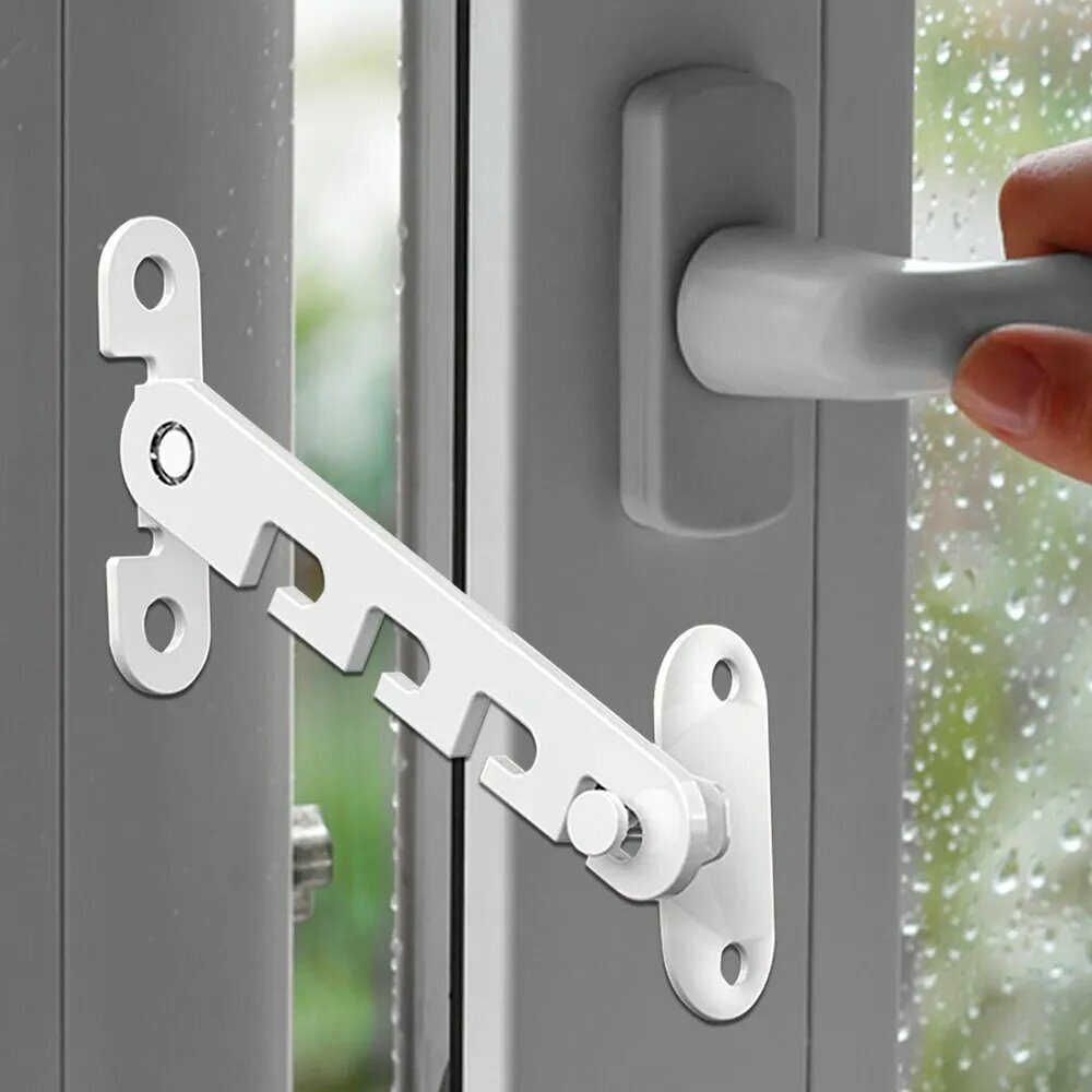 Регулируемые защитные решетки для окон, уплотнители дверей и а также замки-крючки.