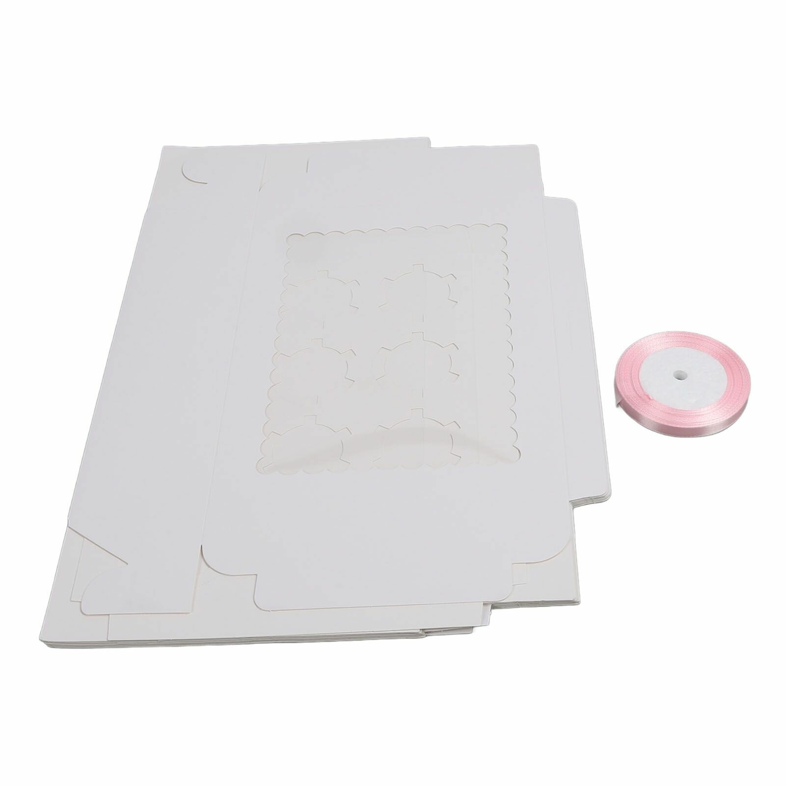 6 картонных коробок для кексов на 12 штук