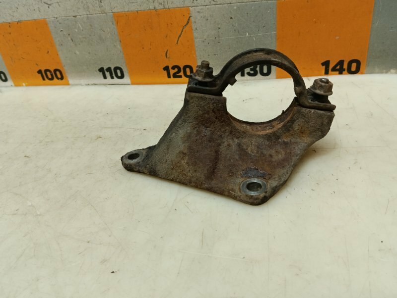 Б/У Кронштейн промежуточного вала Ford Mondeo 2005 3 470545 FORD арт. 1446763