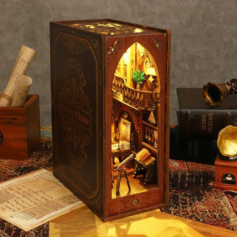 Румбокс "Библиотека" / Интерьерная миниатюра / Book nook