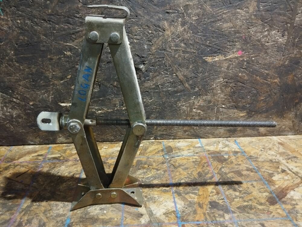 Домкрат Рено Логан 1 Б/У с пробегом