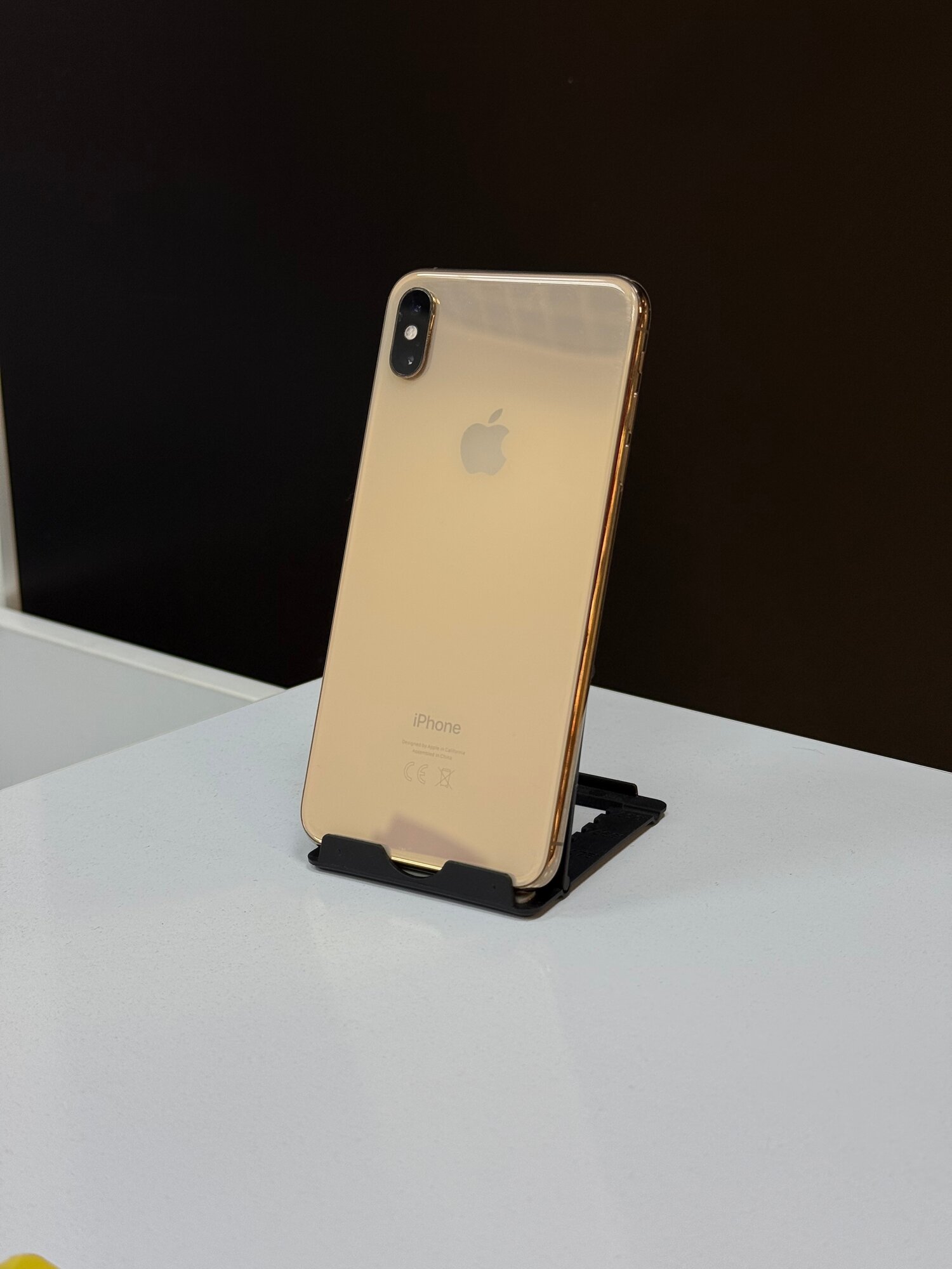 Смартфон Apple iPhone Xs Max 64 ГБ RU, nano SIM+eSIM, золотой