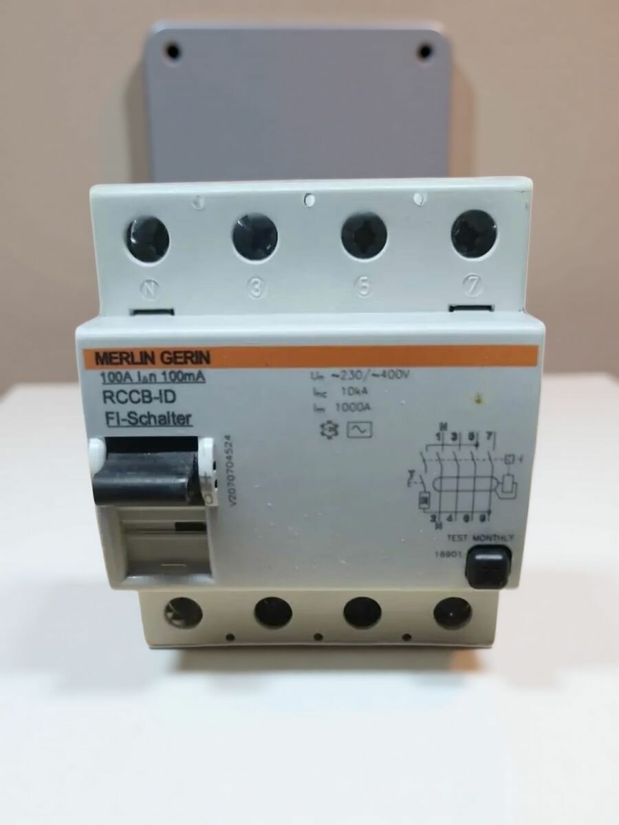 УЗО ID Merlin Gerin Multi 9 ID 4П 100A 100МА 16901