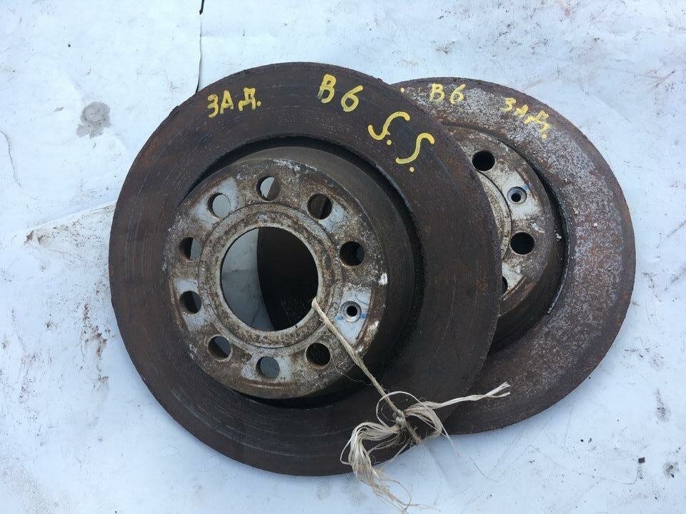 Диск тормозной задний VW Passat B6 05-10