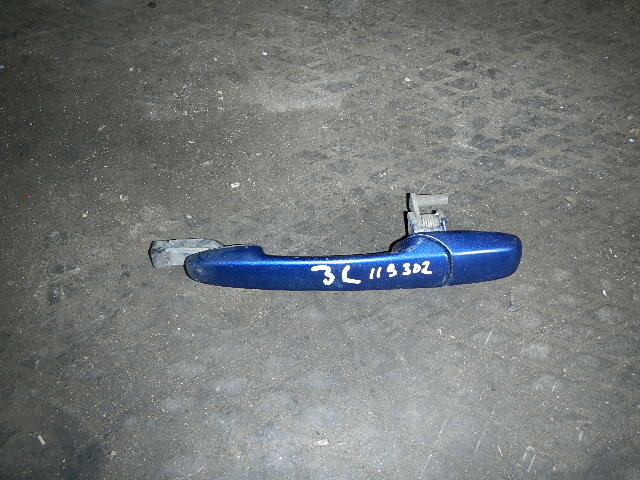 Б/У Ручка двери задней левой (наружняя), Mazda (Мазда)-6 (GG) (02-07) MAZDA 6 (GG) (02-07) с разбора целая 119302 MAZDA а...