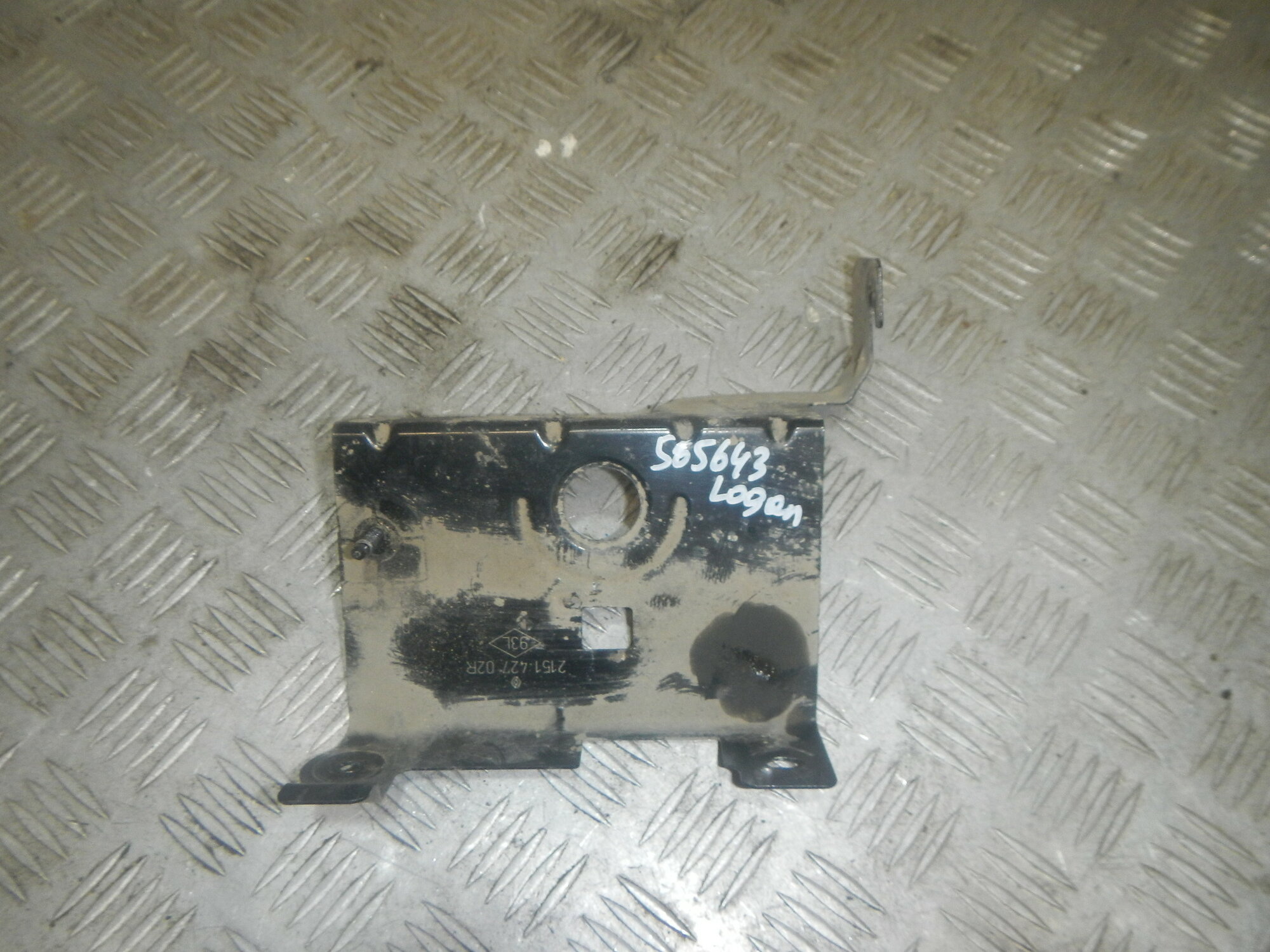 Б/У Кронштейн (сопут.товар), Renault (Рено)-LOGAN (14-) RENAULT LOGAN (14-) Без видимых повреждений. 565643 RENAULT арт....