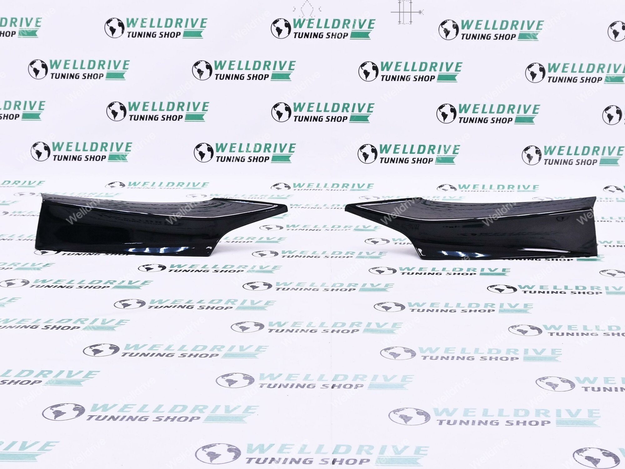 Клыки передние BMW 1-series F20 F21 дорест M-Tech черный глянец