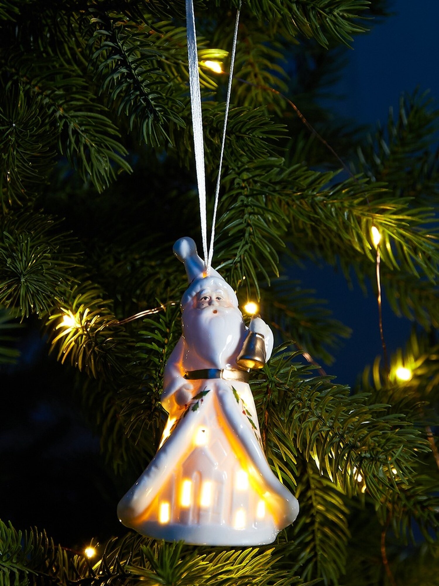 Светодиодная подвеска "Дед Мороз в белом" 10.8х6.4х5, 1 LED, LR44x3(в компл.), Т/белый