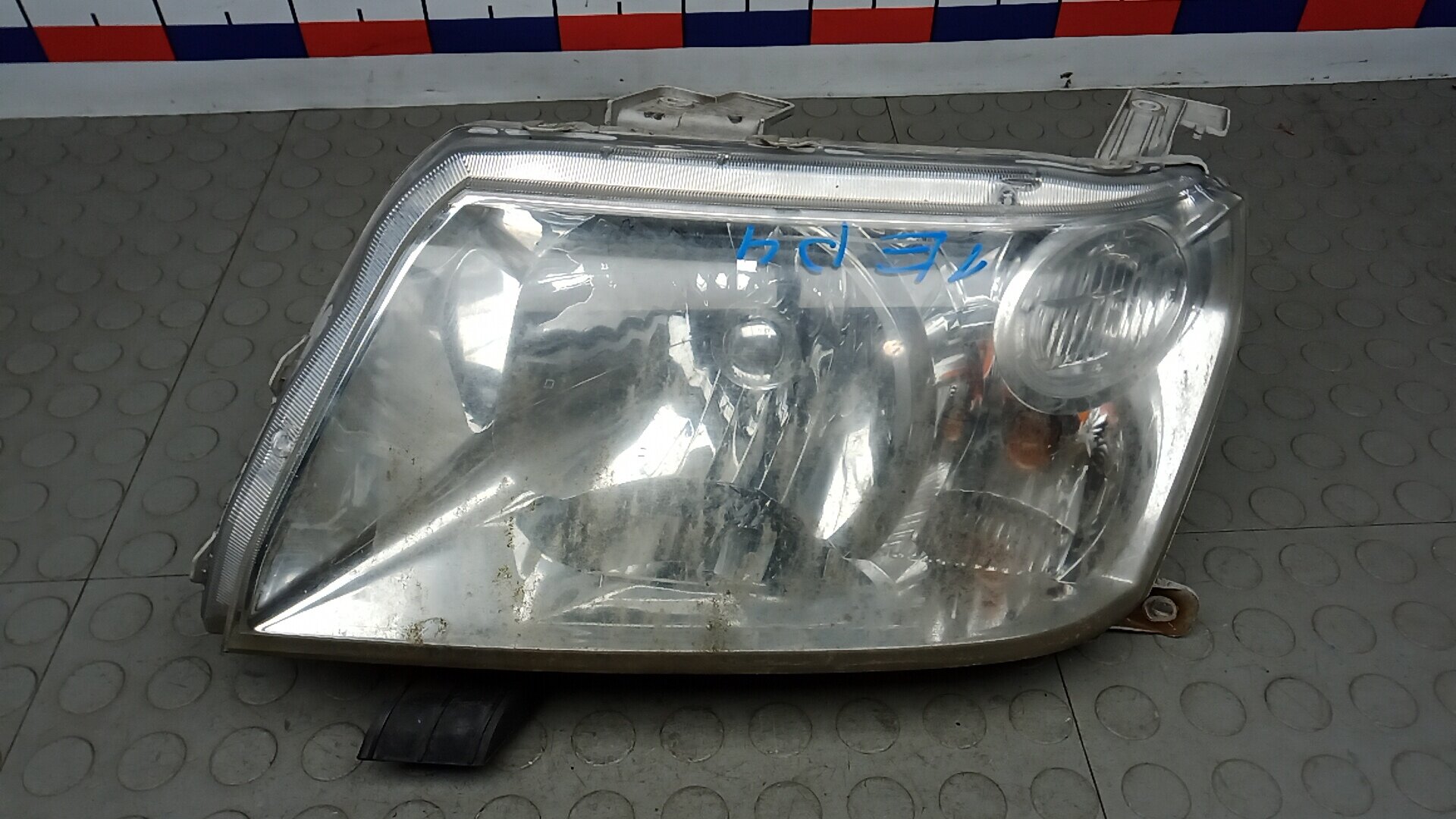 Фара левая SUZUKI GRAND VITARA 2