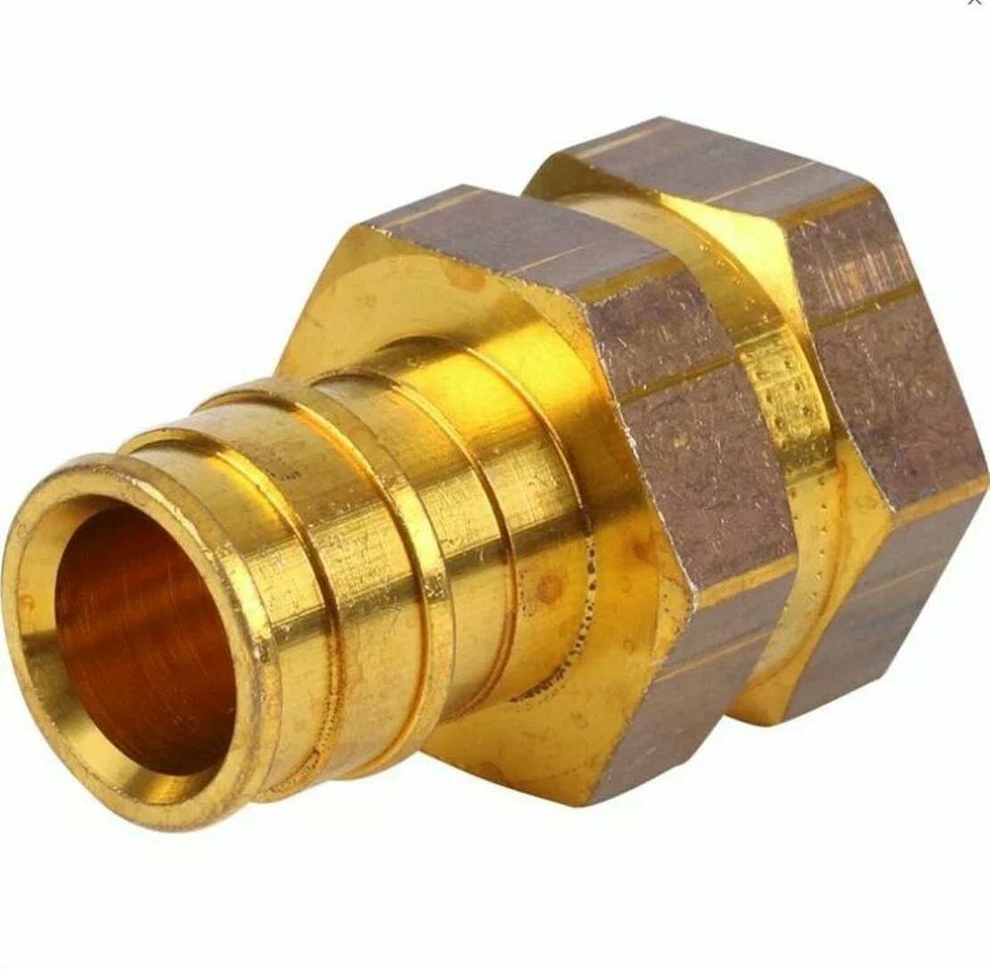 Переходник Uponor 1023010, соединение внутреннее, диаметр резьбы 1", материал латунь, в упаковке 1 шт.