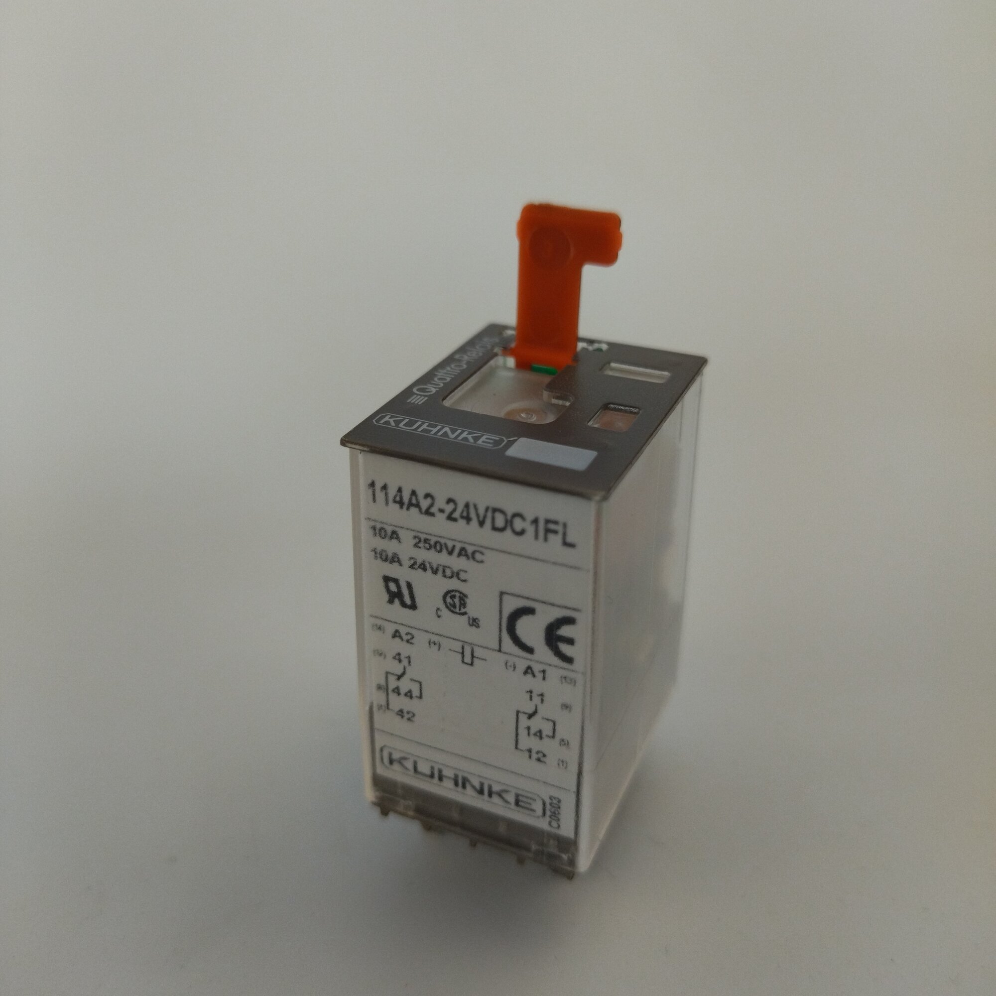 Электромагнитное реле 114A2-24VDC1FL, Kuhnke. В колодку, DPDT, 10А 250VAC/24VDC, 1.0W, индикация, диод.