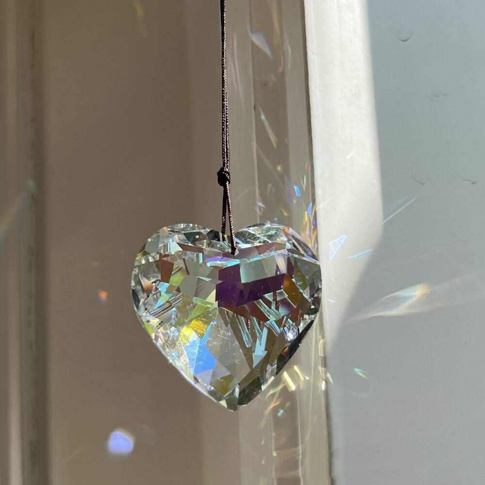 Хрустальная призма в виде персикового сердца диаметром 45 мм Ловец солнца