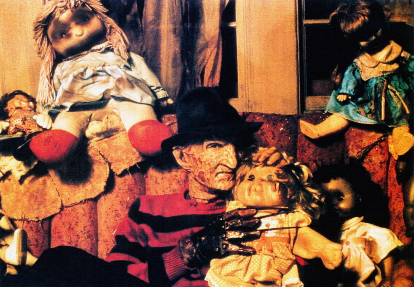 Плакат, постер «Кошмар на улице Вязов» *A Nightmare on Elm Street***Год 1984** на бумаге, размер 30х42см