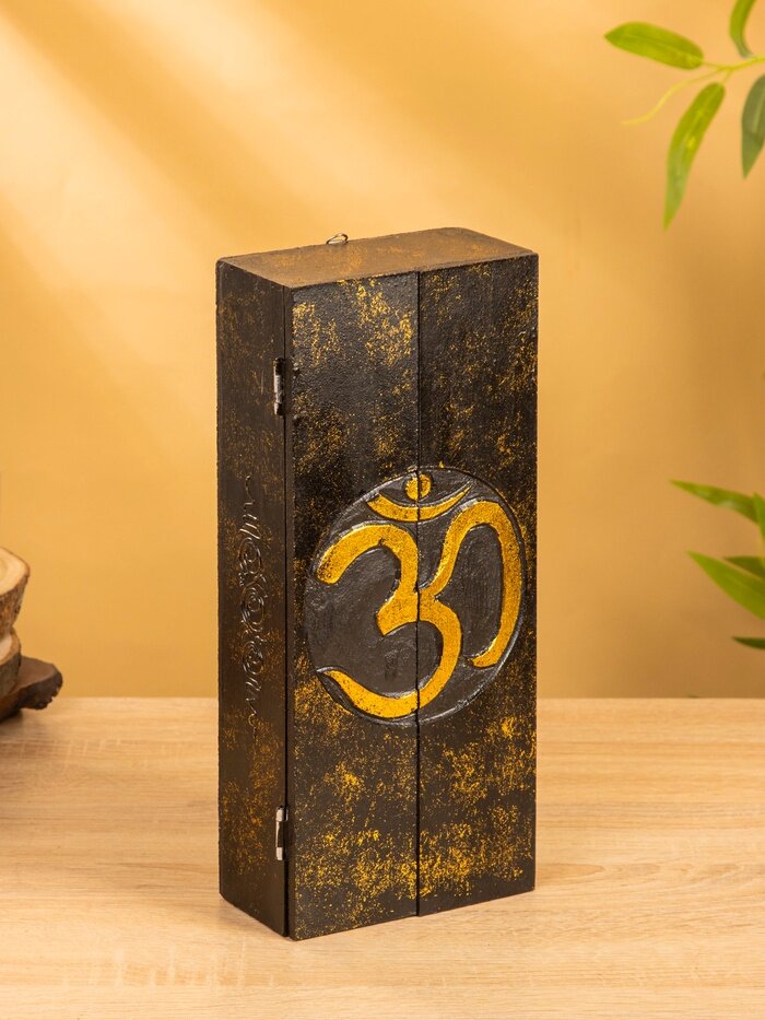 Ключница «Ом», 6 крючков, 14×7×32 см, МДФ