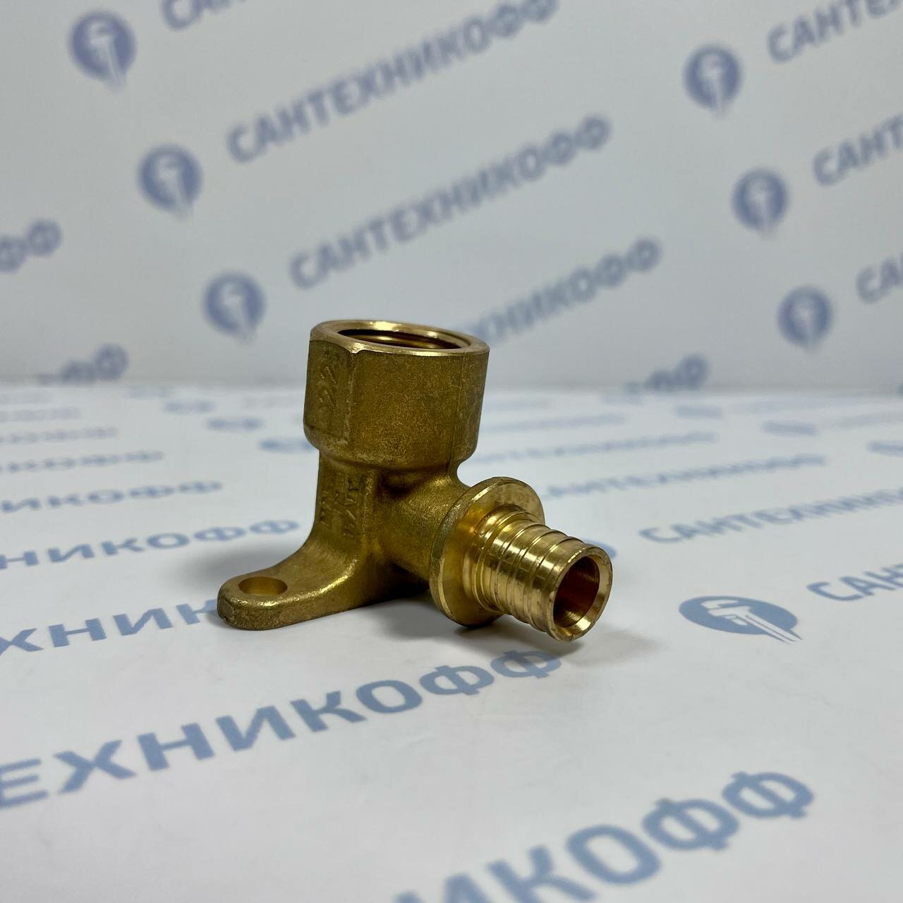 Водорозетка STOUT 16x1/2"В для труб из сшитого полиэтилена, латунь SFA-0009-001612