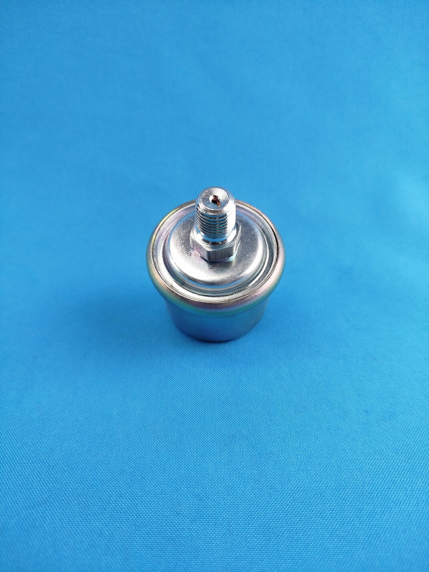 Датчик давления масла "HERZOG" для автомобилей ГАЗ, УАЗ 402дв. (винтовое соединение)