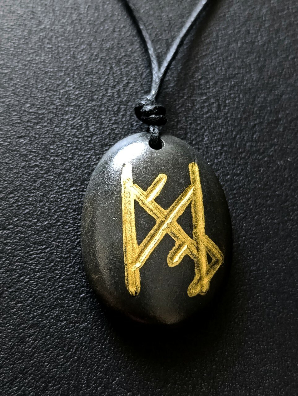 Рунический став на похудение из натурального камня. Ручная работа. Амулет.