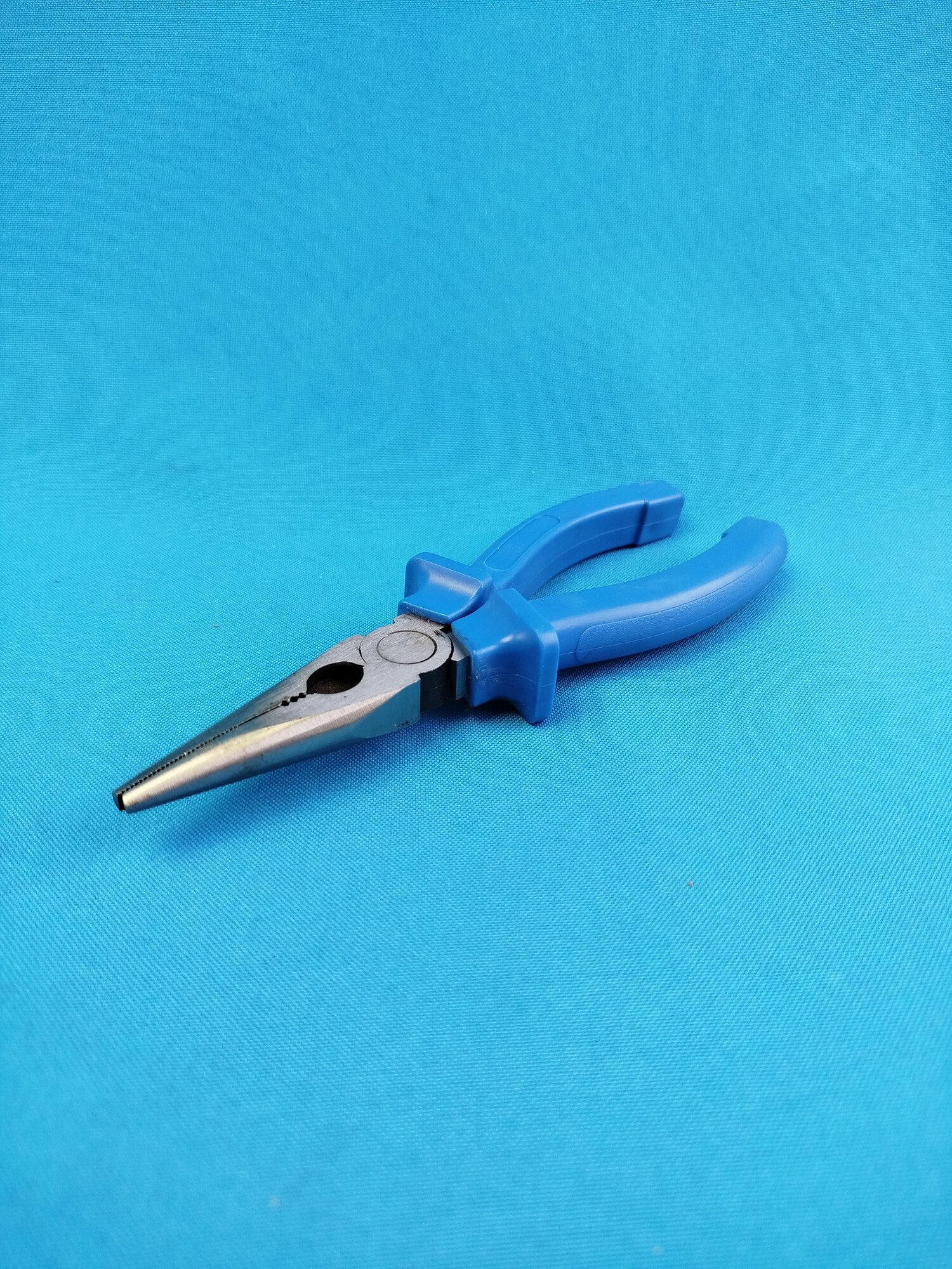 Круглогубцы "сервис-ключ" прямые с синими ручками 160мм