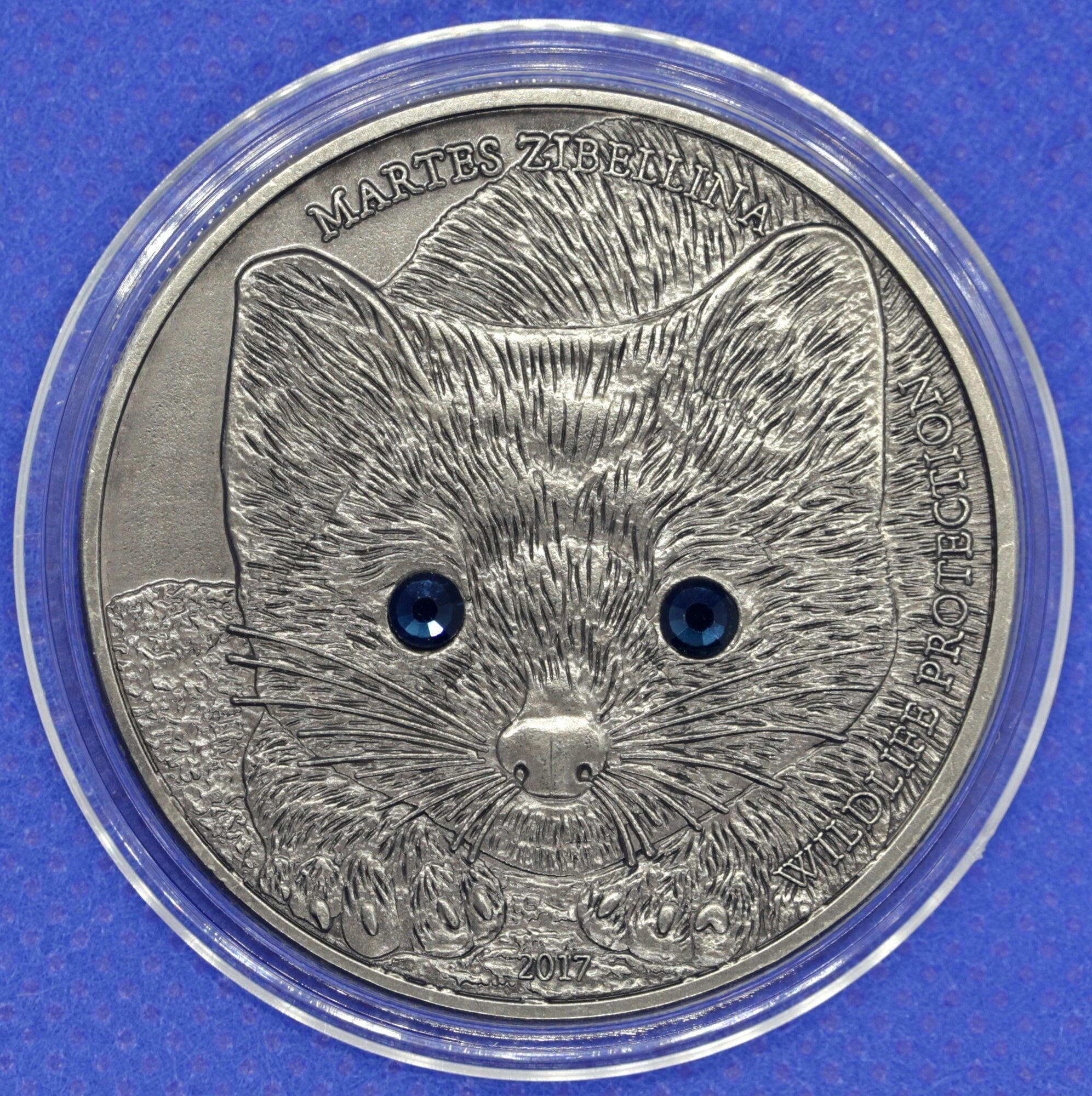 Монета 500 тугриков 2017 Соболь Монголия Фауна Цветные глаза. Копия монеты