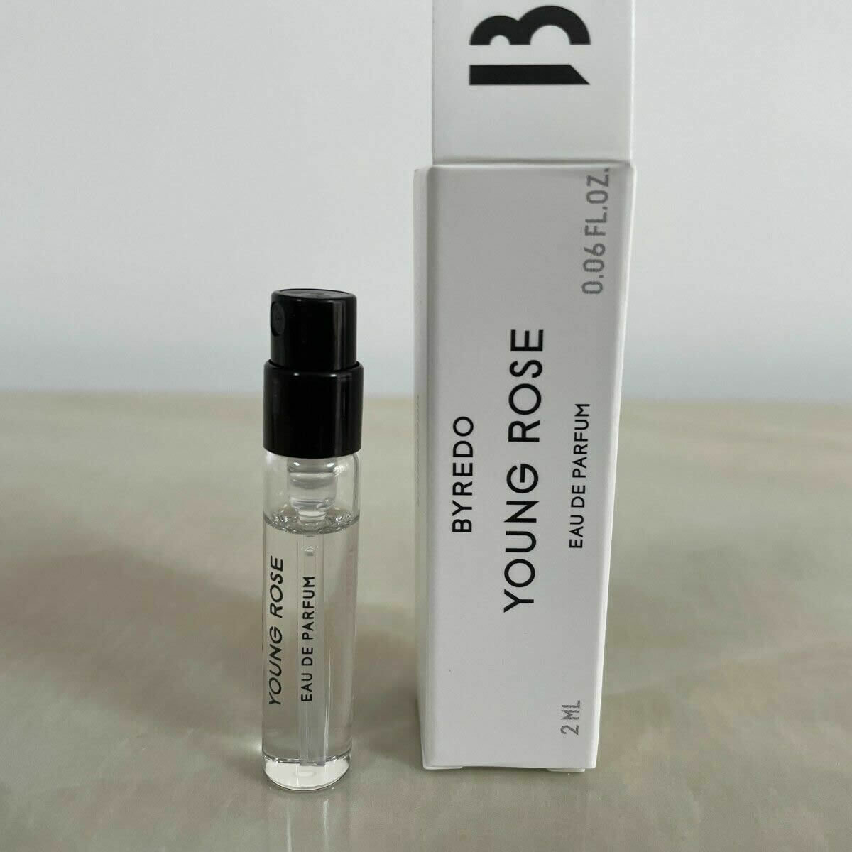 Парфюмерная вода Byredo Young Rose миниатюра 2 мл / Пробник духов Байредо Янг Роуз