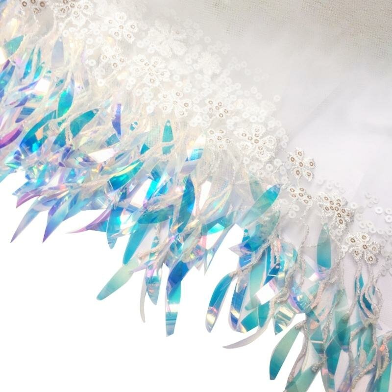 Лента из фатина с блестками и кисточками, Белый