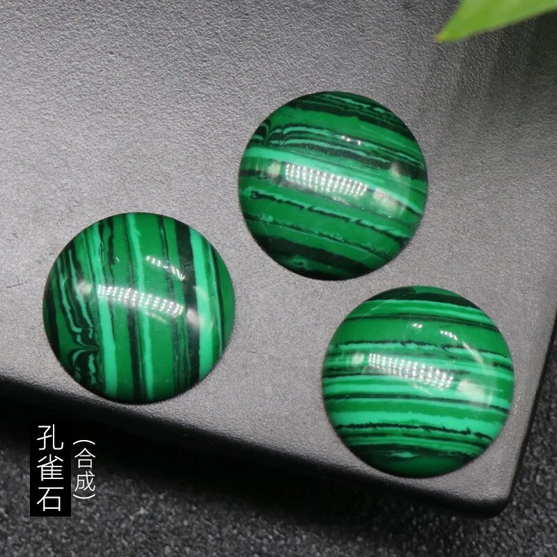 Полукруглые кабошоны из полудрагоценных камней 2 шт. Изумрудный, Malachite (synthetic
