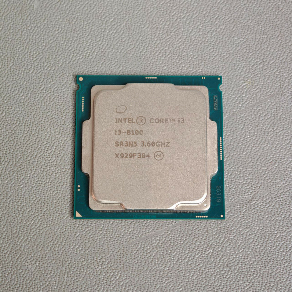 Процессор Intel Core i3-8100 LGA1151 v2, 4 x 3600 МГц, OEM