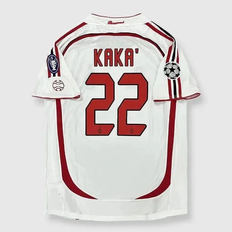 Футболка AC Milan KAKA 22 — ретро-дизайн, официальная эмблема, качественная ткань. Идеально для фанатов и коллекционеров футбольной формы!