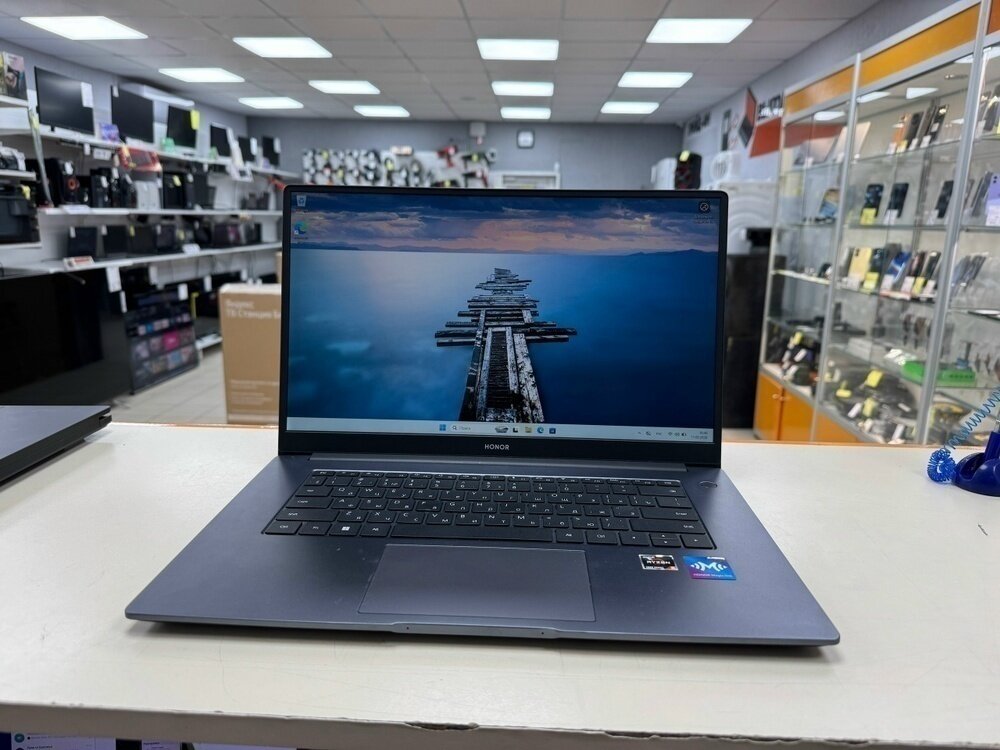 Ноутбук Honor nmh-wdq9hn; Ryzen 5-5500U, AMD Radeon (TM) Graphics, 8 Гб, 512 GB, Нет, б/у, уценка