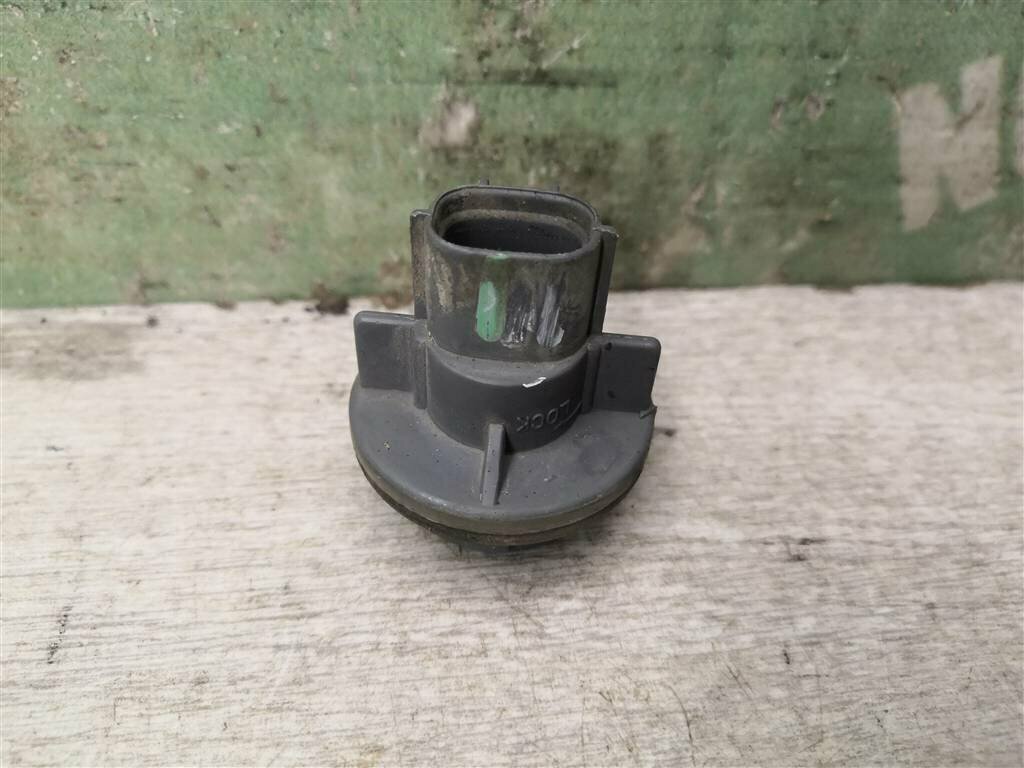 Патрон Mitsubishi Space Wagon (N3,N4) 1991-2000